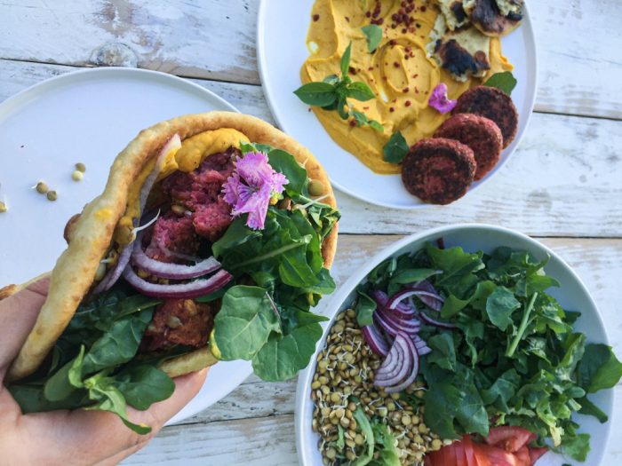 The Ultimate Vegetarian Burger: Beet(root) patties